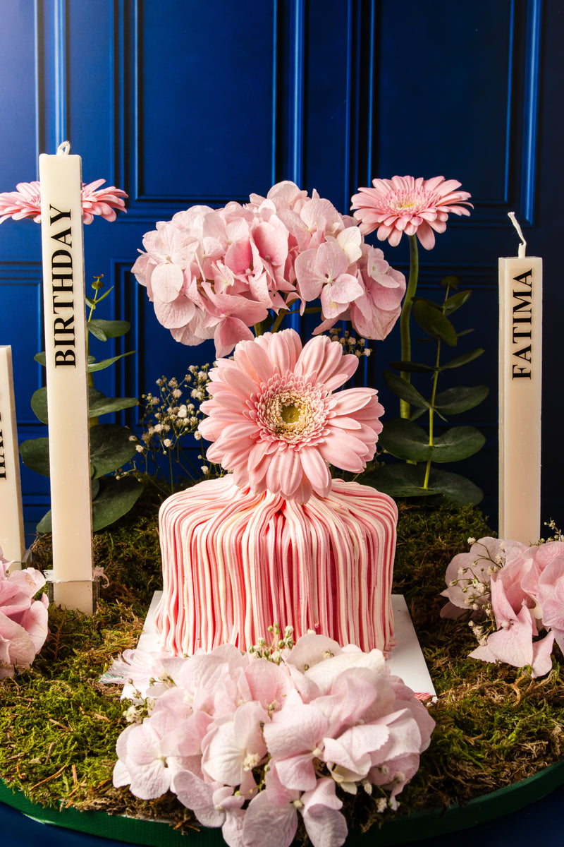 Pink Flowers w/ Cake – Gateau Gourmet