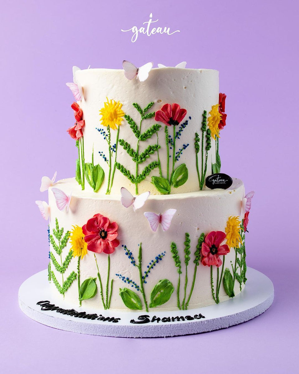 Pillar of Scrumptious Flowers Cake - Flower Decorated Cake | Gateau Gourmet