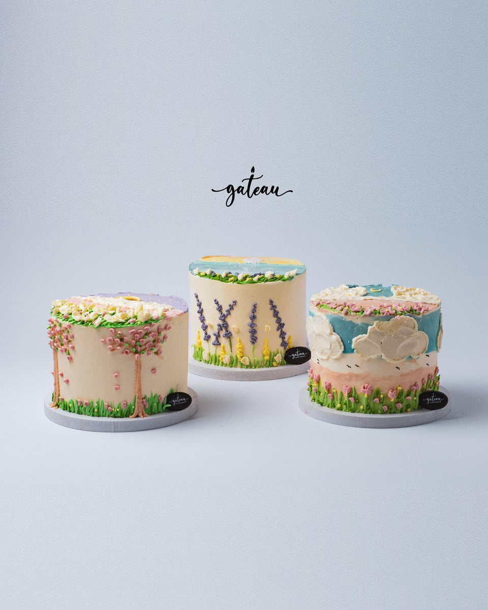 Midnight Garden Mini Cake – Enchanted Floral Design by Gateau Gourmet