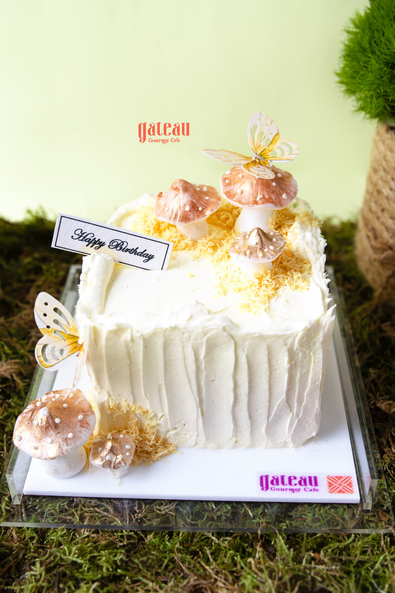 Delicious Woodsy Mushroom Cake with Floral Arrangement | Gateau Gourmet